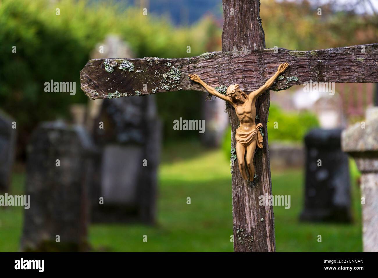Statue of jesus christ with a sky background hi-res stock photography ...