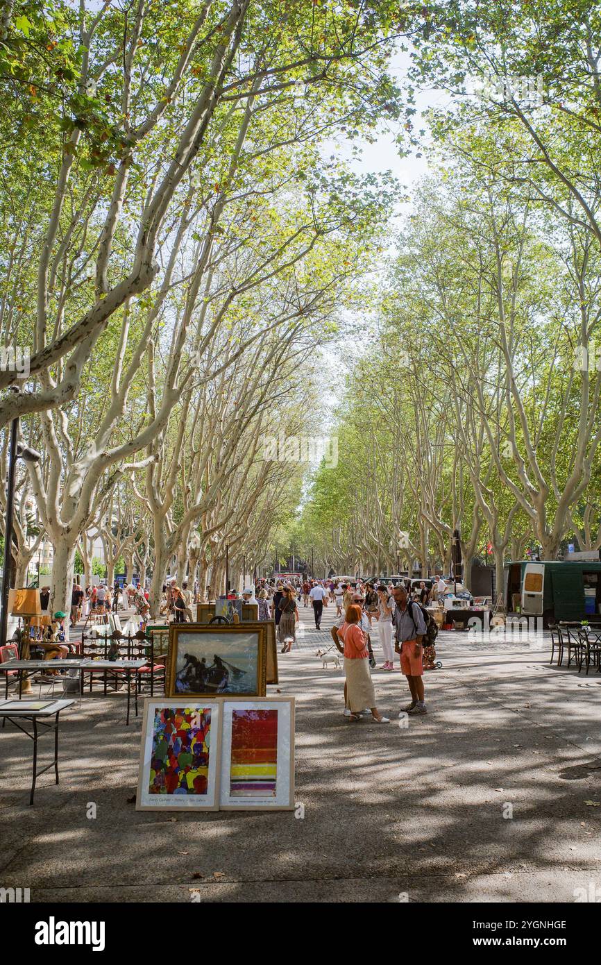 Square in old town perpignan hi-res stock photography and images - Alamy
