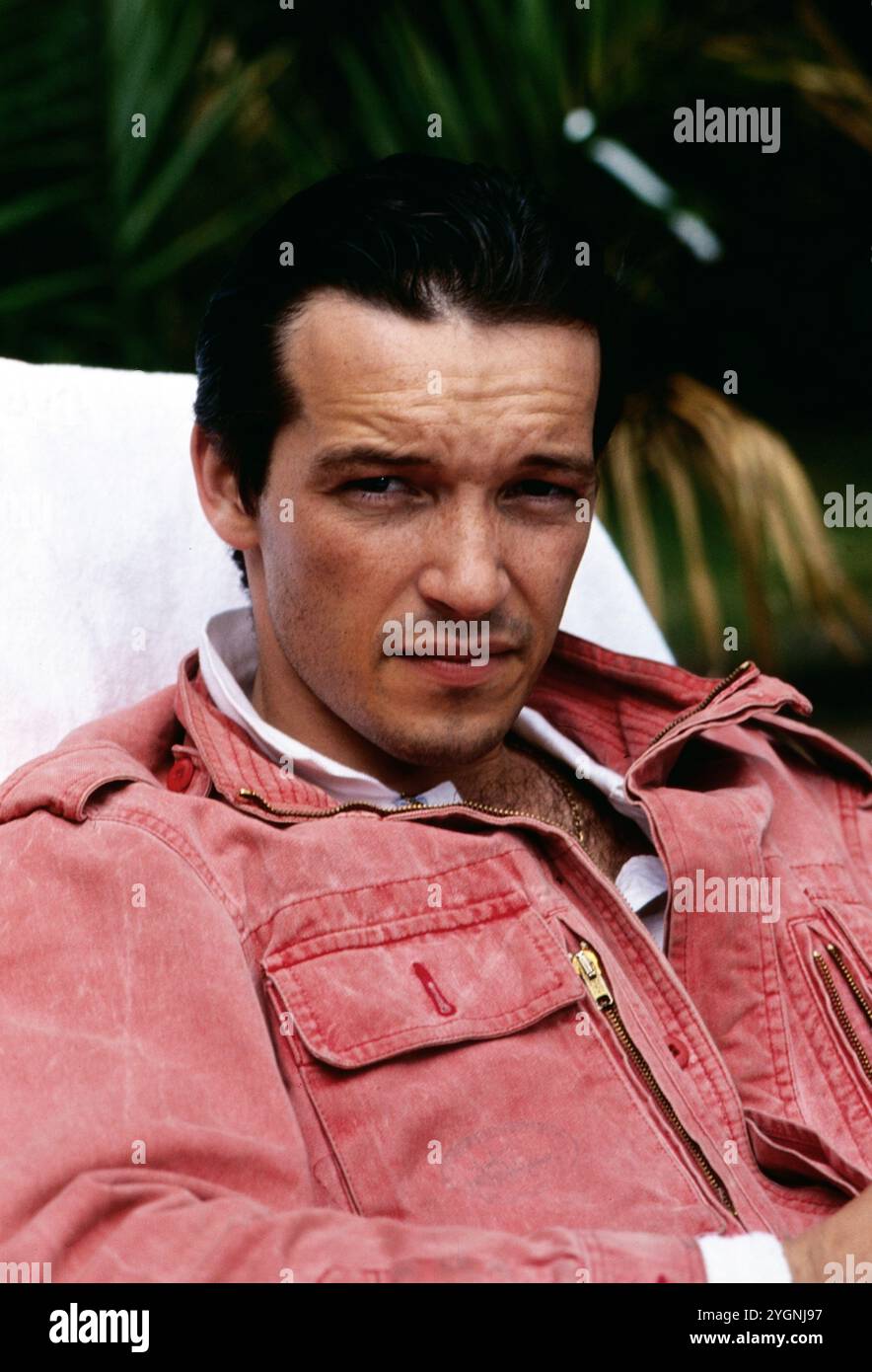 Michael Roll, deutscher Schauspieler und Synchronsprecher, in roter ...