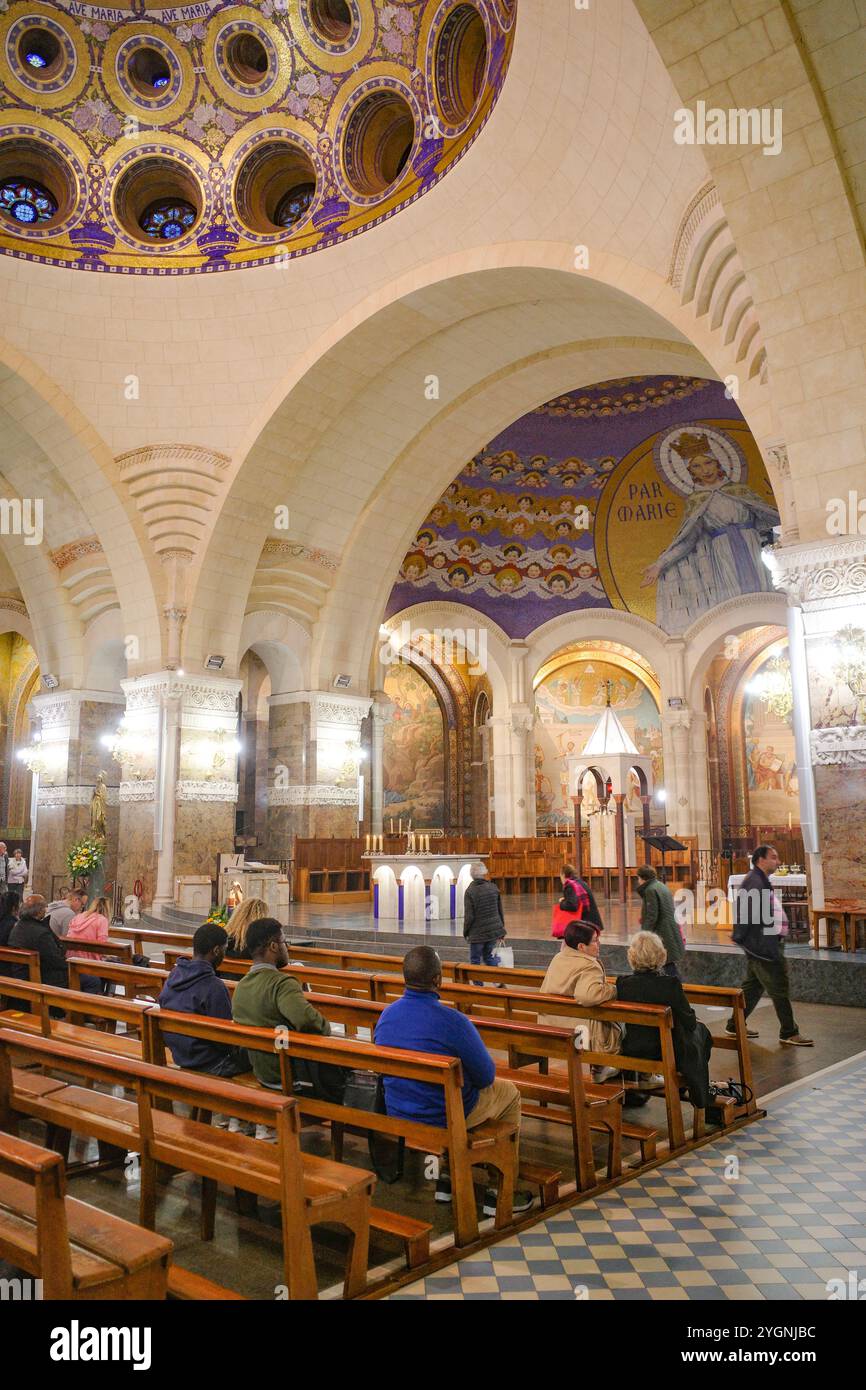 Lourdes, France - 1 Nov, 2024: Interior of the Basilica of Our Lady of ...