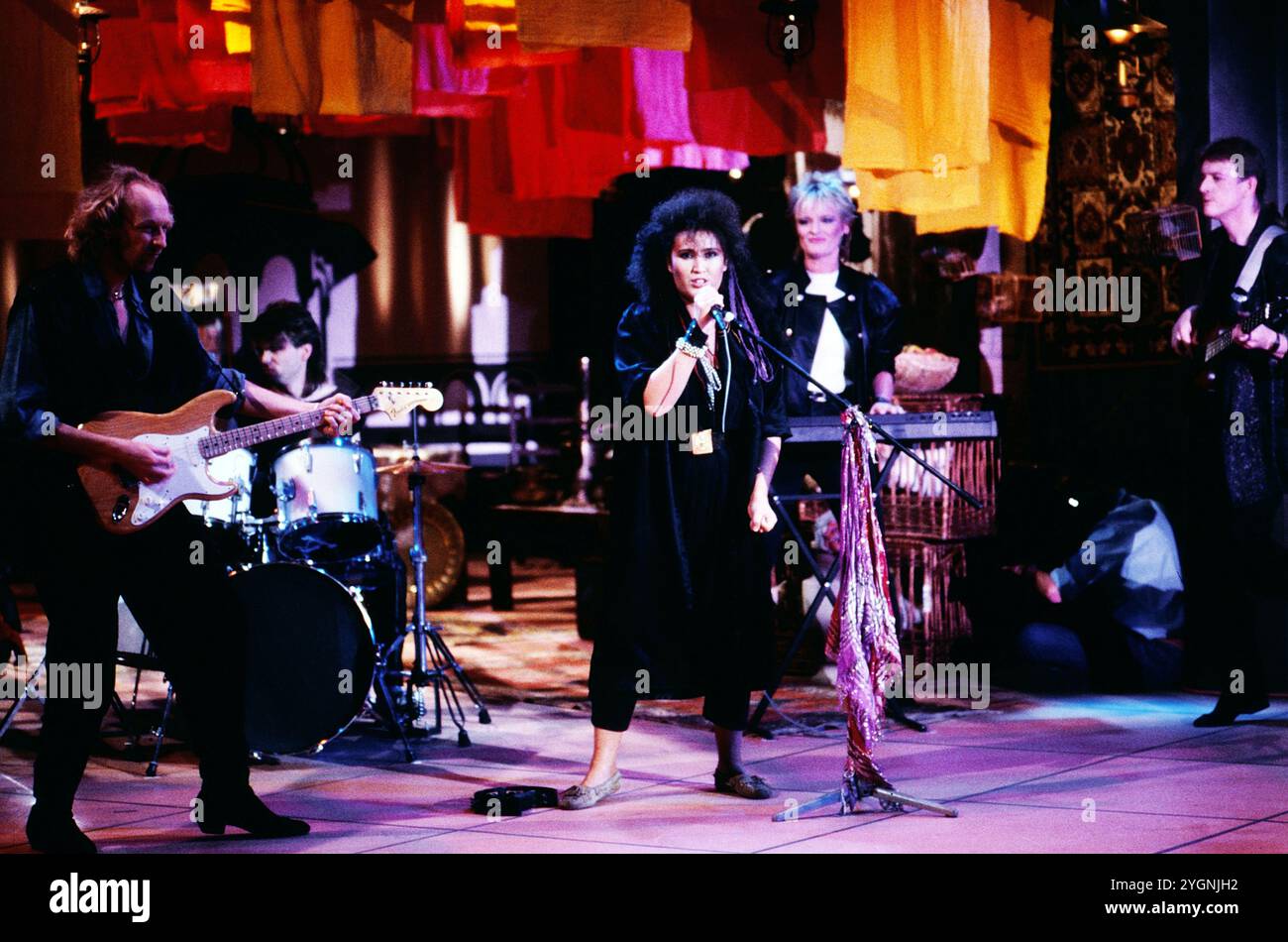 Anne Haigis, deutsche Sängerin und Musikerin, Auftritt mit Band bei der ...