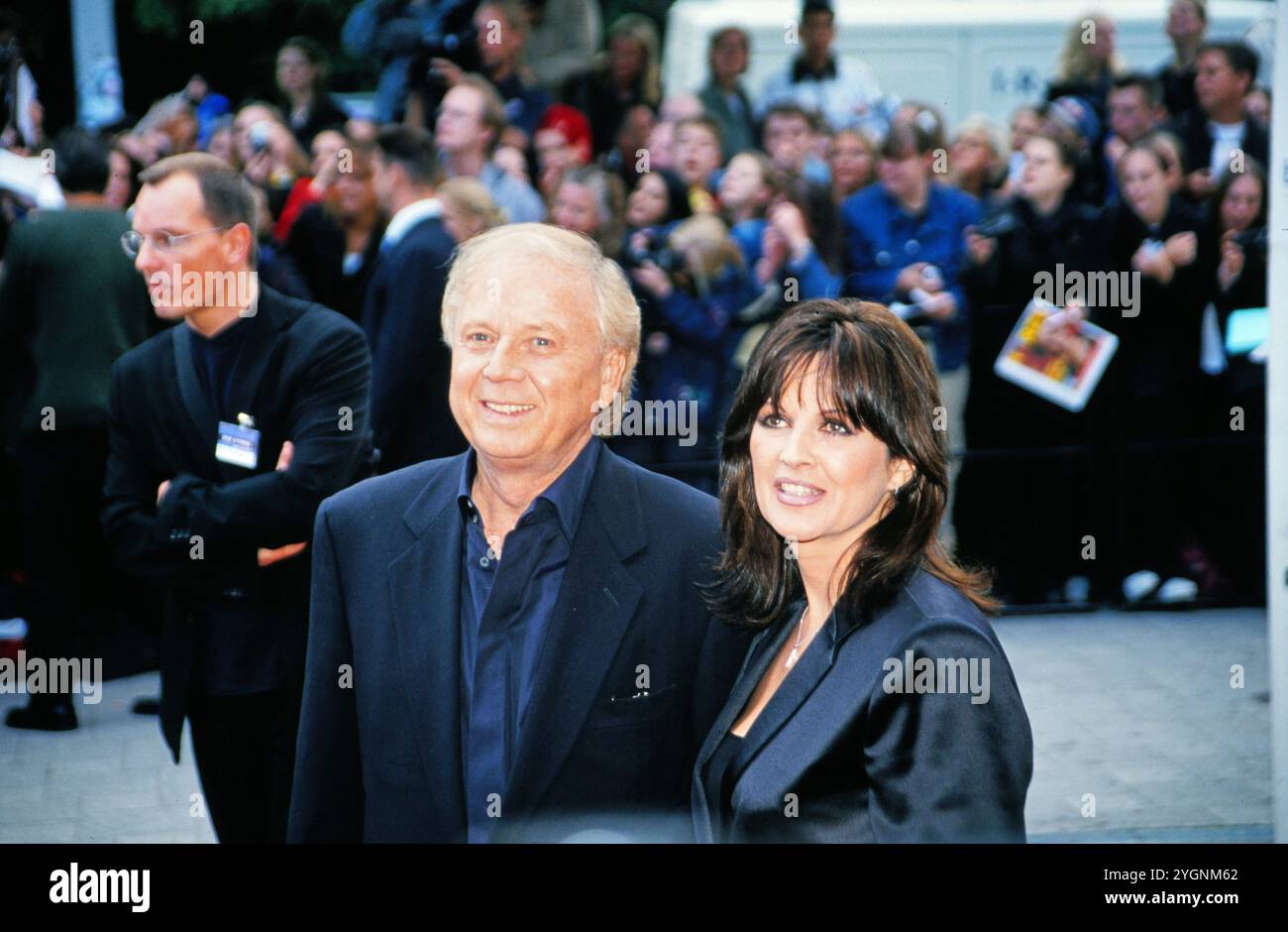 Hollywood couple 2000 hi-res stock photography and images - Alamy