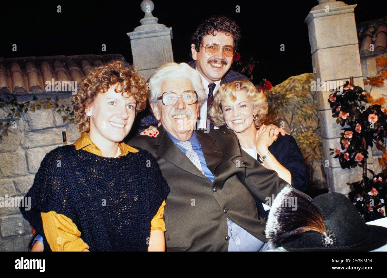 Volksschauspieler Willy Millowitsch mit Tochter Mariele, Sohn Peter und ...