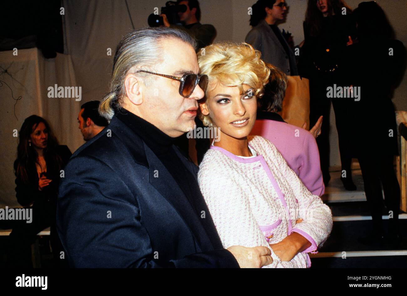 Canadian super model linda evangelista hi-res stock photography and ...