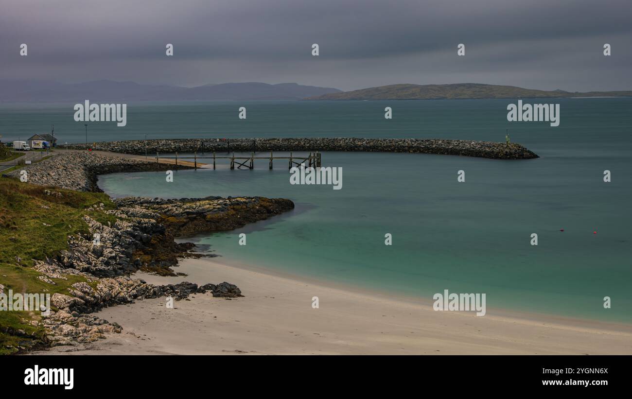 Eriskay harbour hi-res stock photography and images - Alamy