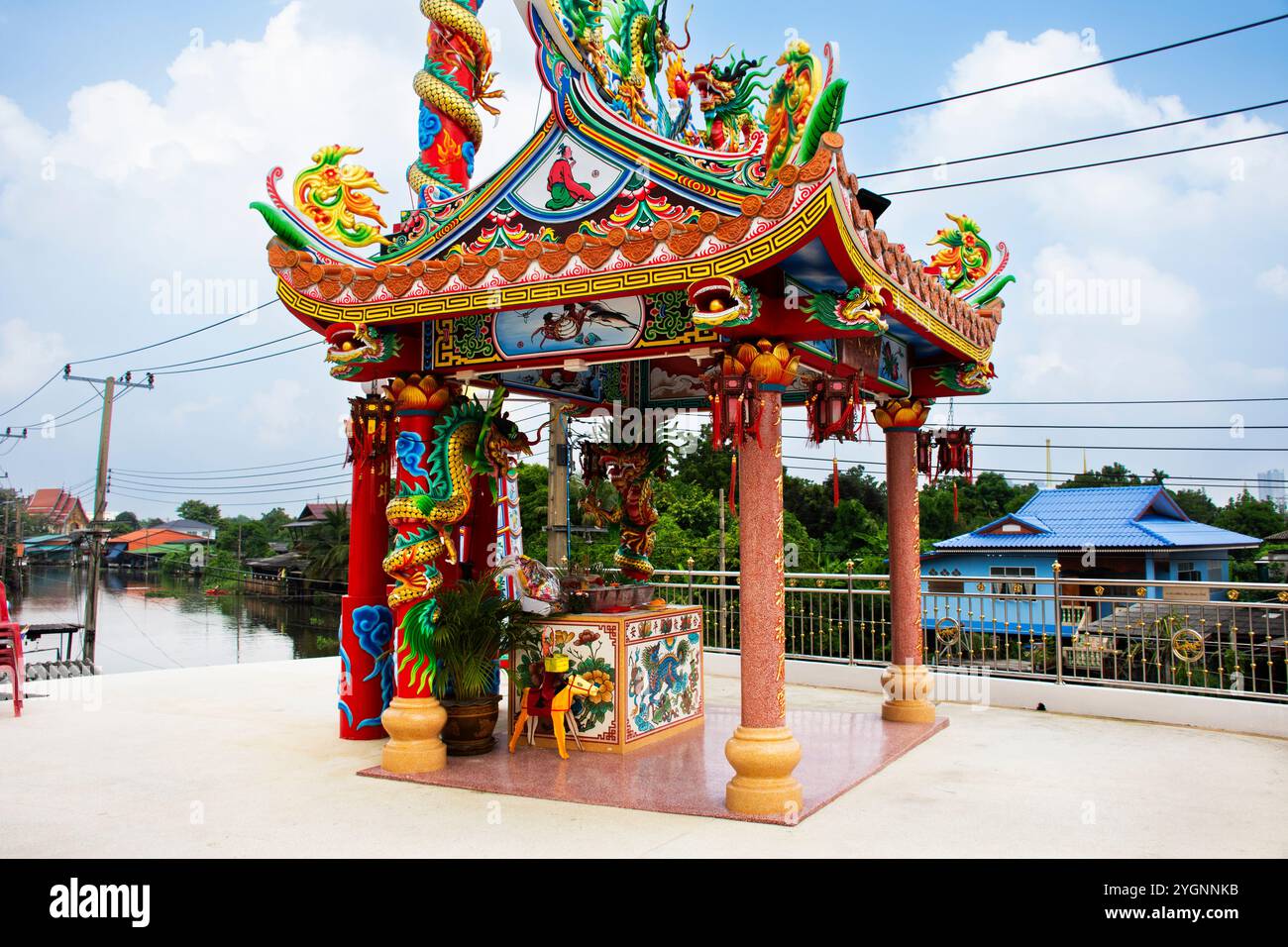 Chinese dragon pole of Tudigong Thi Kong joss house in Bang Yai God ...