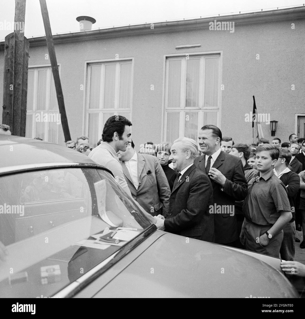 Anläßlich der Sommerfilmtage besucht Winnetou-Darsteller Gojko Mitic ...