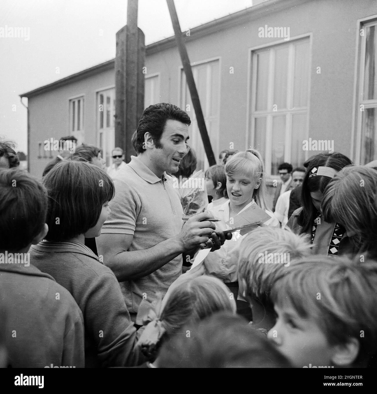 Anläßlich der Sommerfilmtage besucht Winnetou-Darsteller Gojko Mitic ...