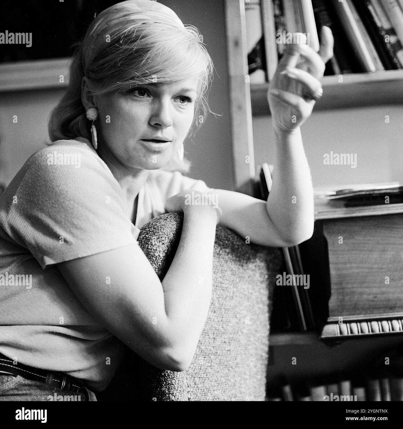 Eva Maria Hagen, deutsche Schauspielerin und Sängerin in einer ...