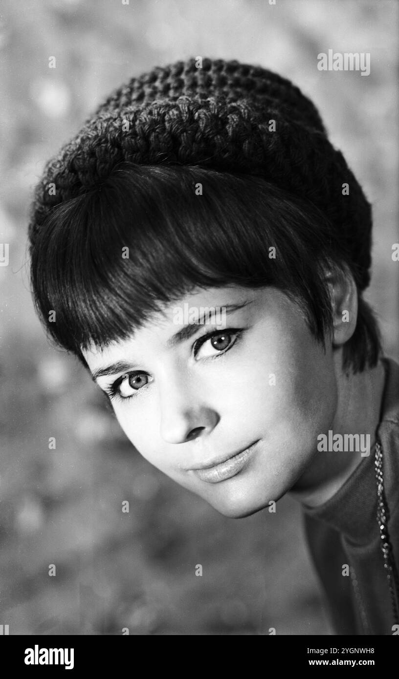 Monika lennartz hi-res stock photography and images - Alamy