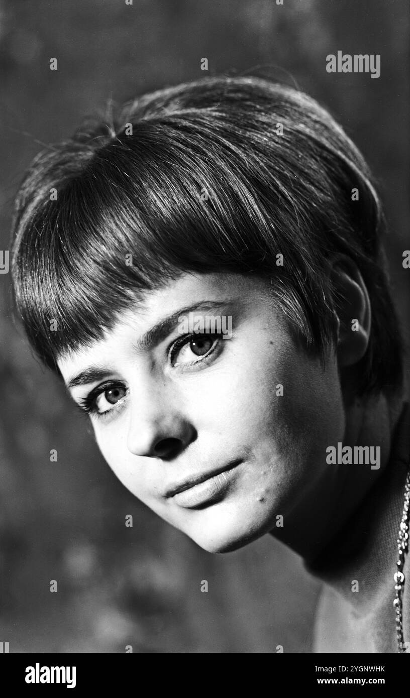 Monika lennartz hi-res stock photography and images - Alamy