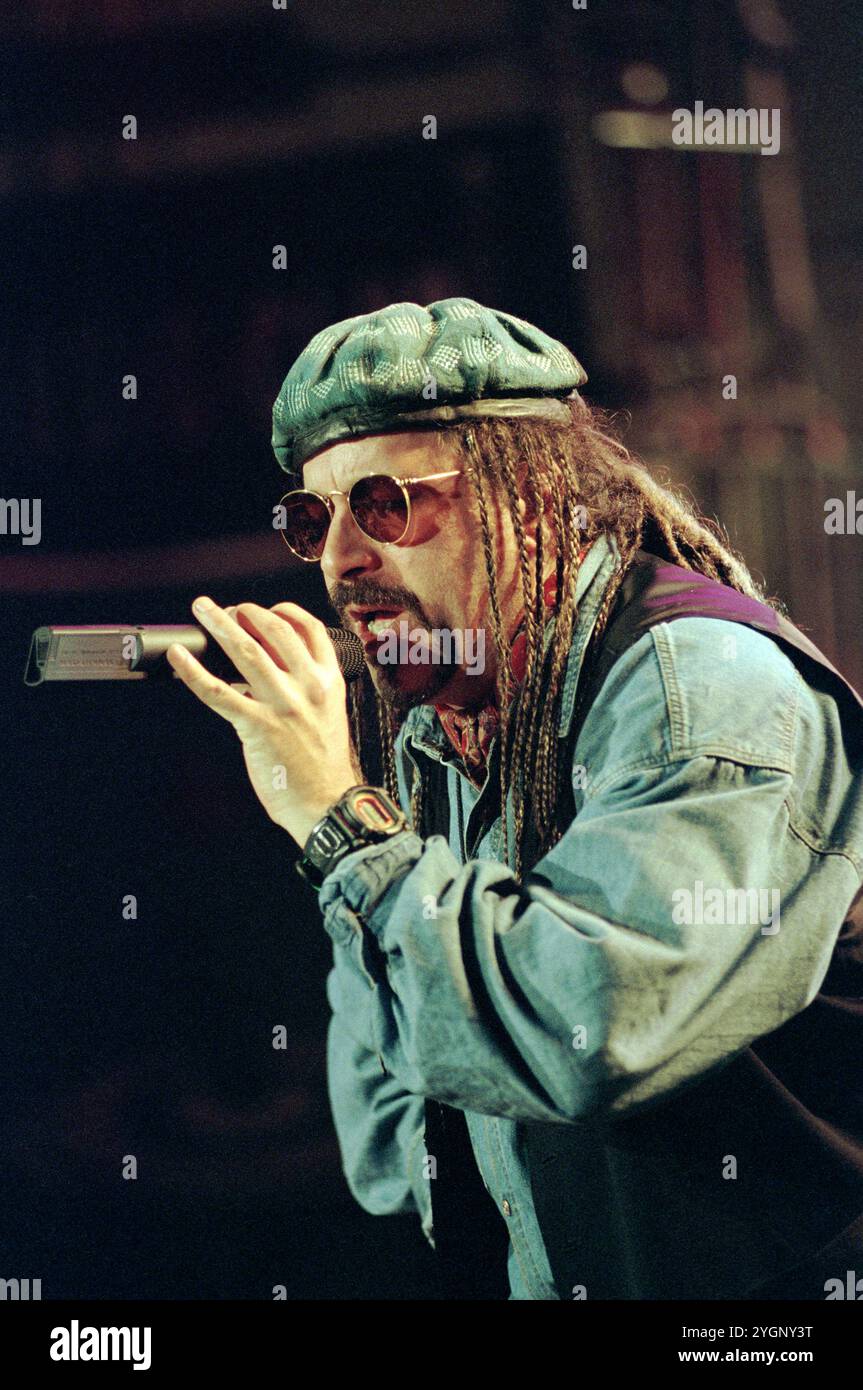 Milan Italy 15/05/1997: Sir Oliver Skardy, singer of the Pitura Freska ...