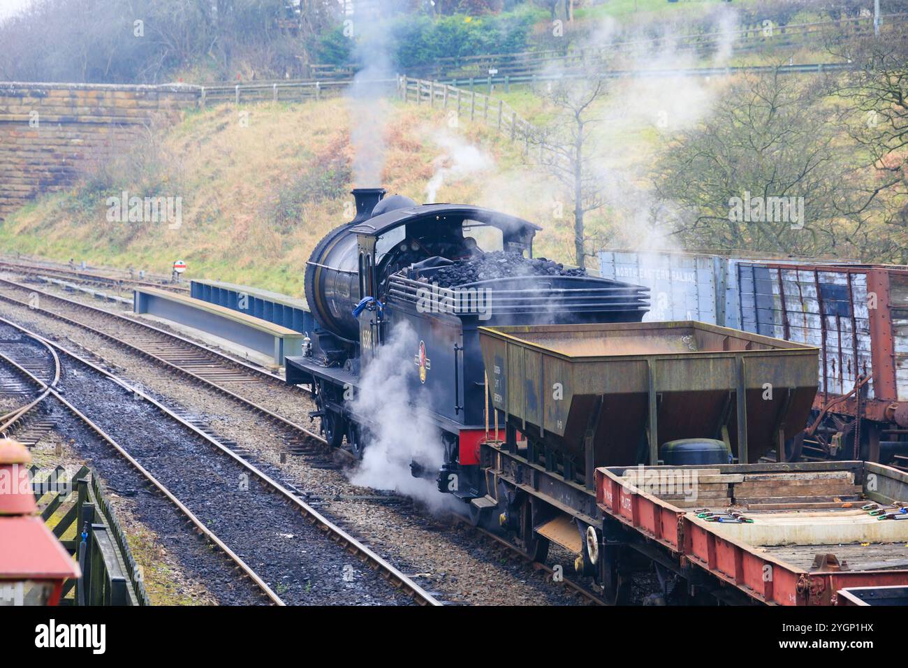 North Yorkshire Moors Railway, NYMR, Moorlander, P3 65894 letting off ...