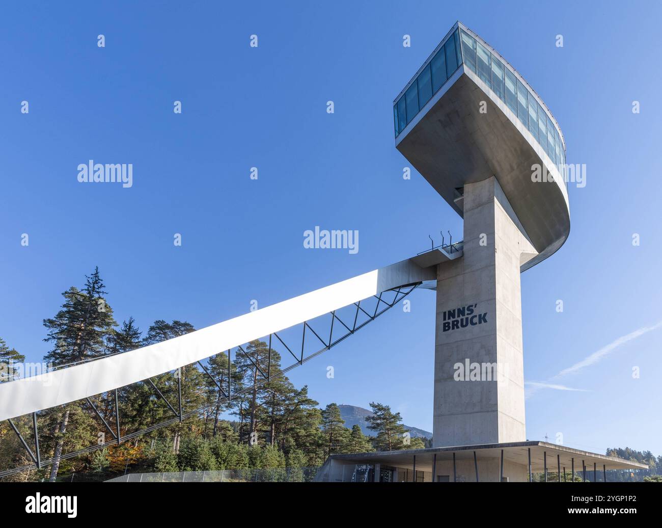 08.11.2024 / Innsbruck, Tirol, Österreich / Bild: Bergisel Sprungturm ...