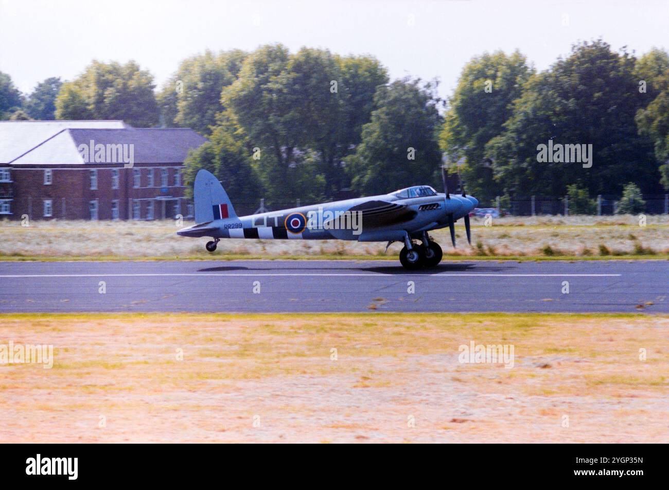 de Havilland D.H. 98 Mosquito T3 RR299 Second World War fighter plane ...