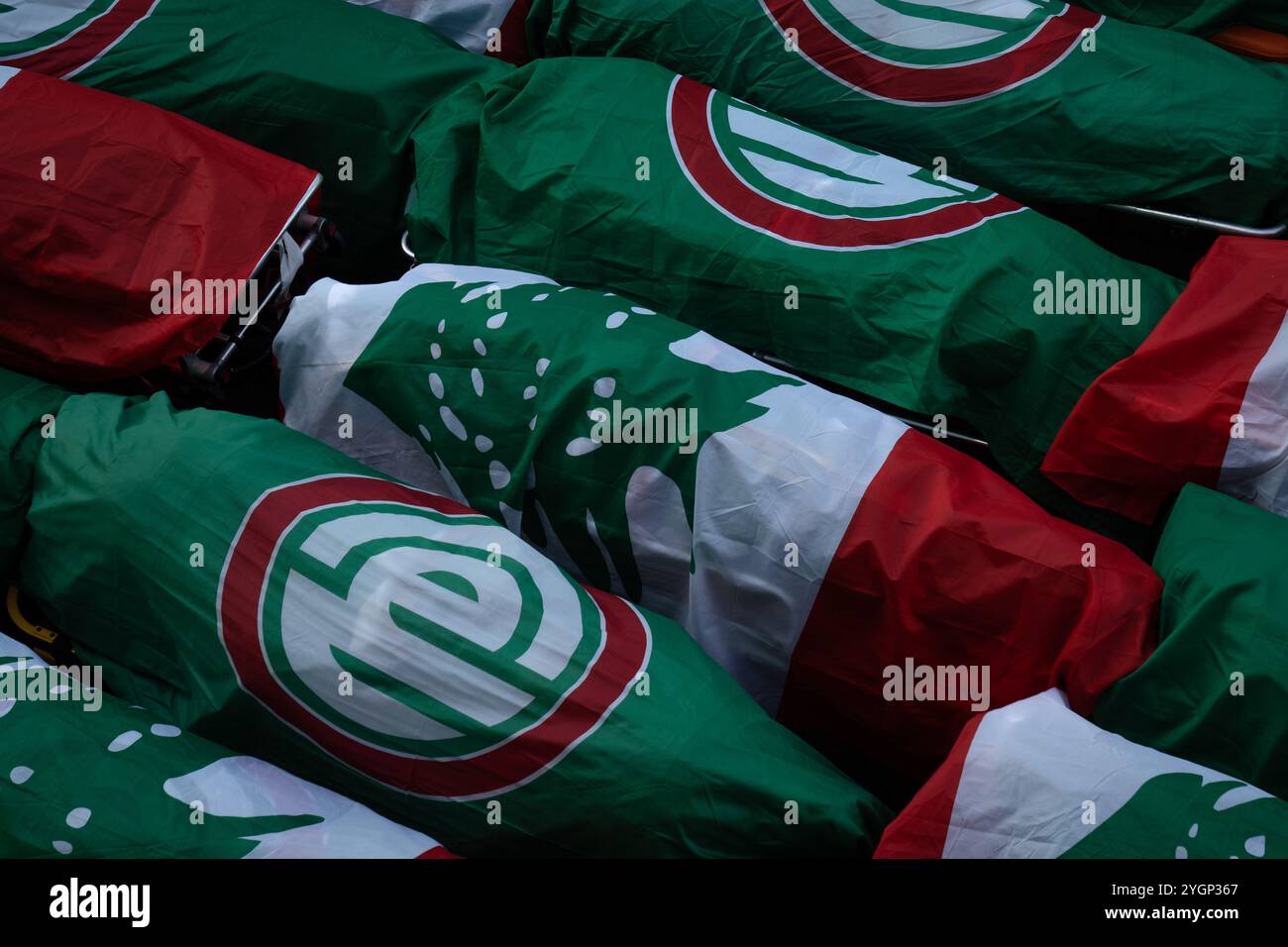 Amal political party flag hi-res stock photography and images - Alamy