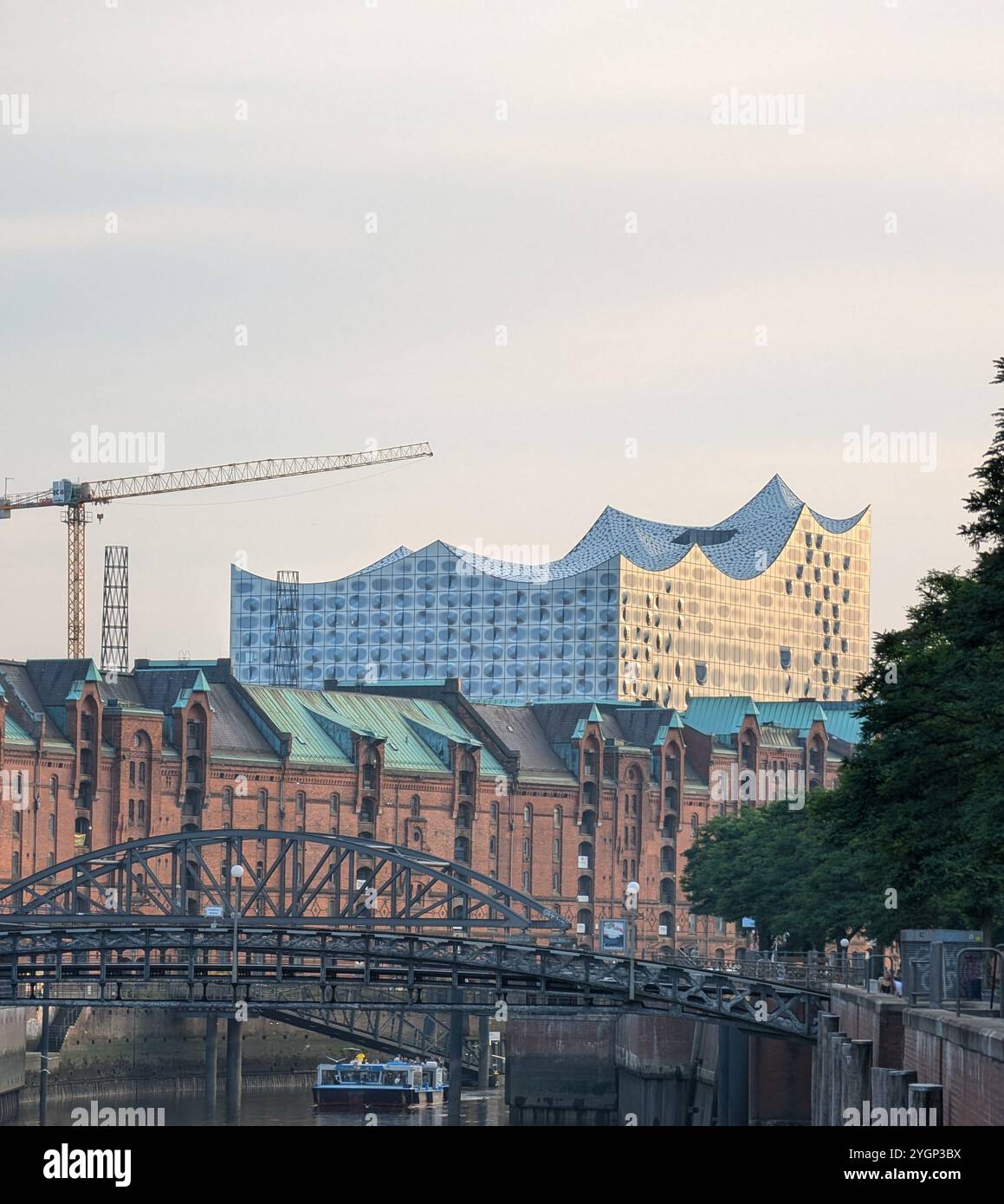 Elbphilharmonie concert hall hamburg germany smartphone stock photos ...
