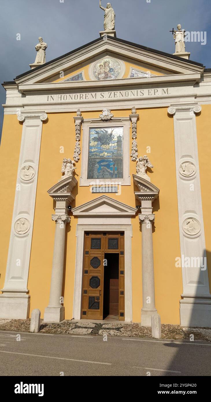 Fumane salette hi-res stock photography and images - Alamy