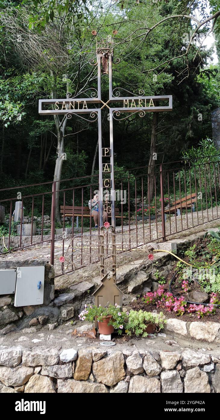 Fumane salette hi-res stock photography and images - Alamy