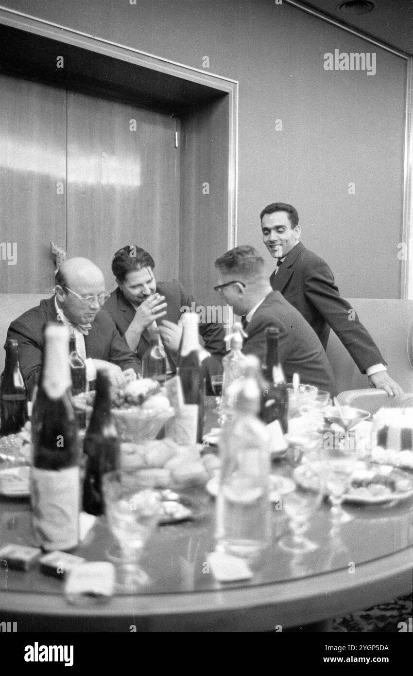 Conference of non aligned states 1961 hi-res stock photography and ...