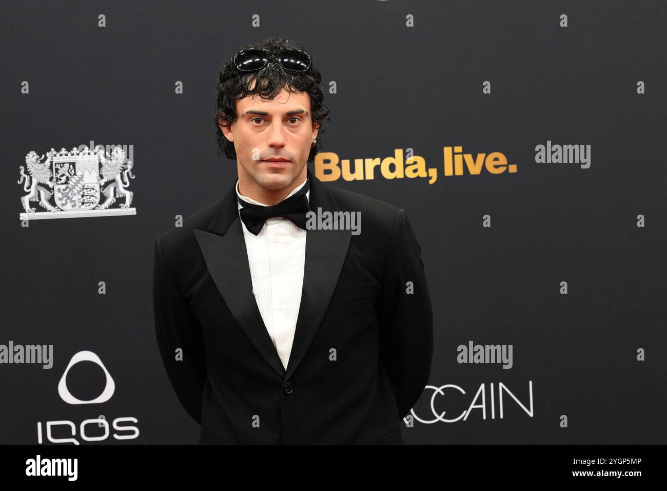 Munich, Germany. 07th Nov, 2024. Actor Aaron Altaras stands on the red ...