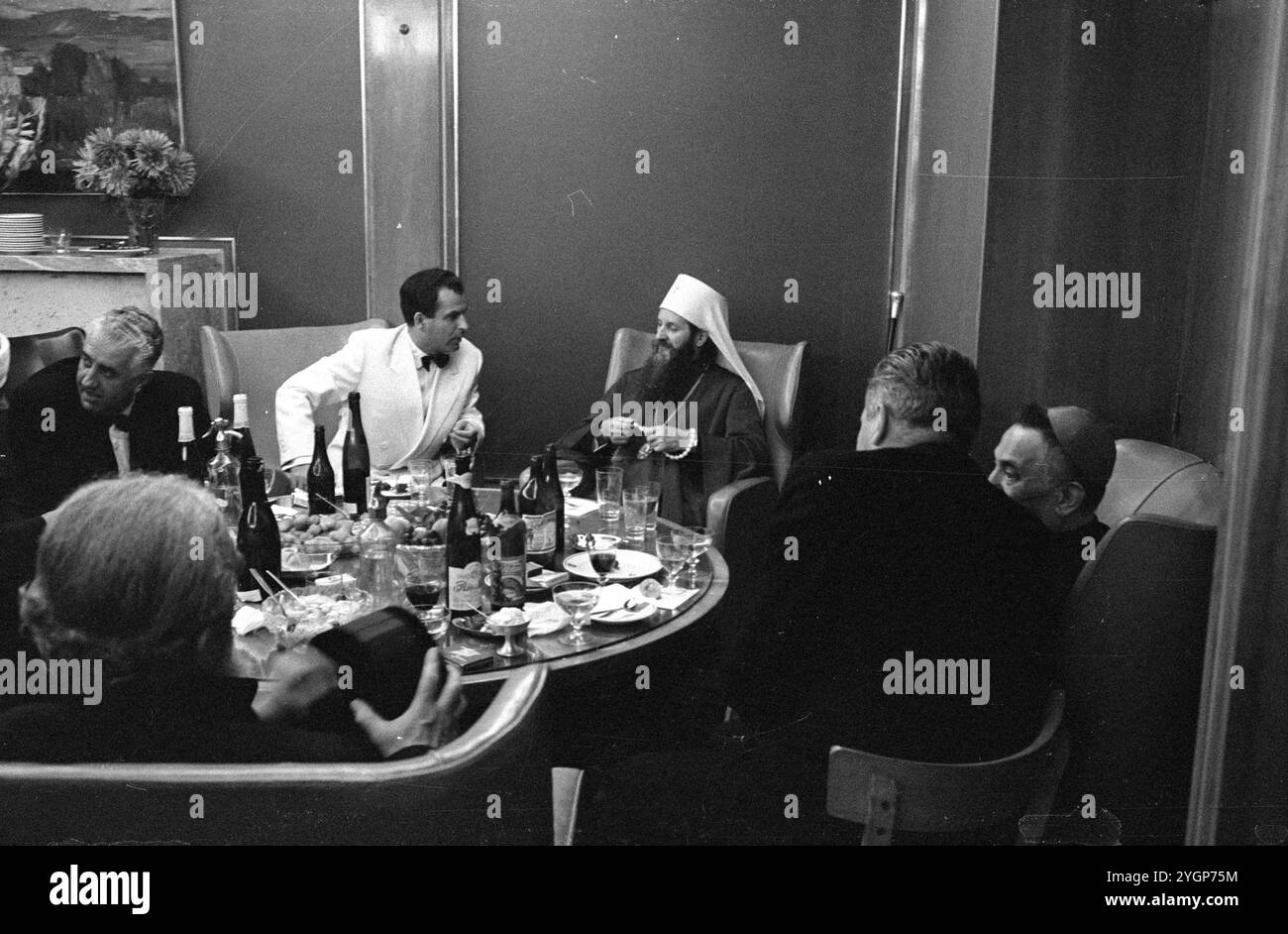 Conference of non aligned states 1961 hi-res stock photography and ...