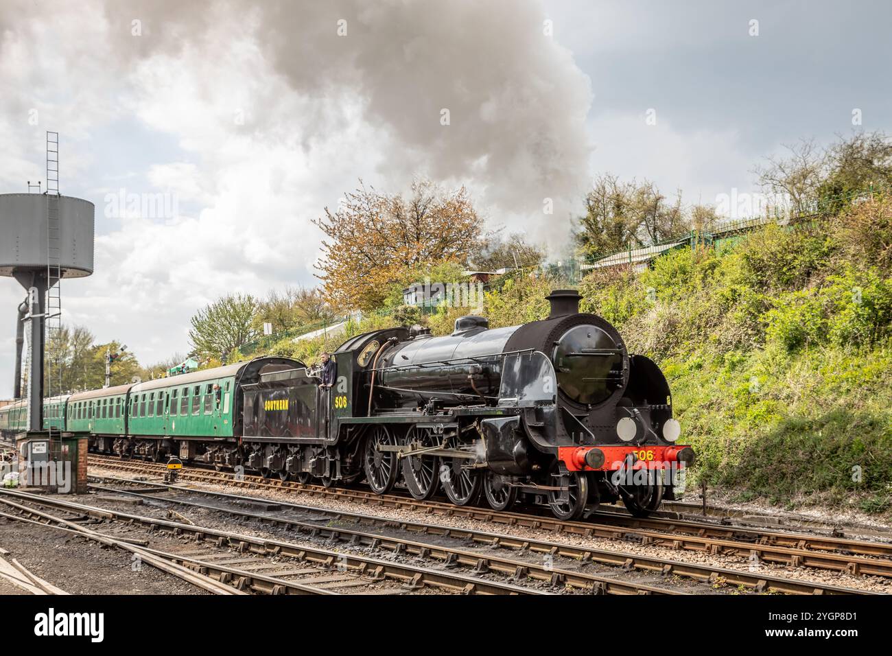 SR 'S15' 4-6-0 No. 506 departs from Ropley station on the Mid-Hants ...