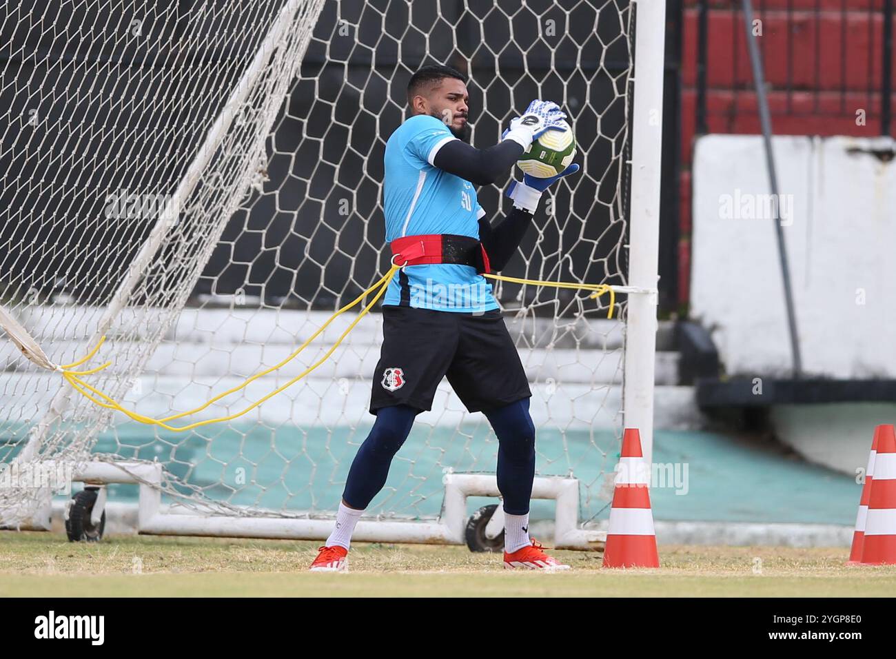 PE - RECIFE - 11/08/2024 - SANTA CRUZ, PRE-SEASON TRAINING - Moises ...