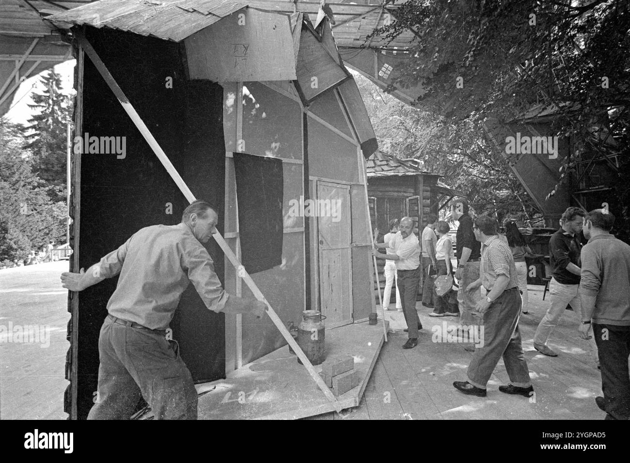 Anatevka open-air performance with Shmuel Rodensky in Zurich 1969 ...