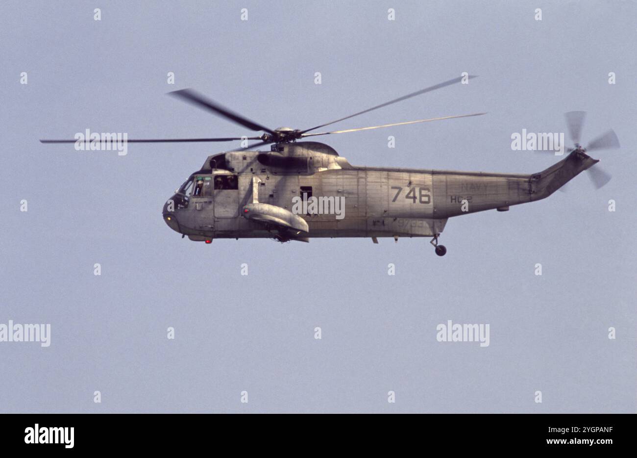 First Gulf War: 10th March 1991 A US Navy Helicopter Combat Support ...