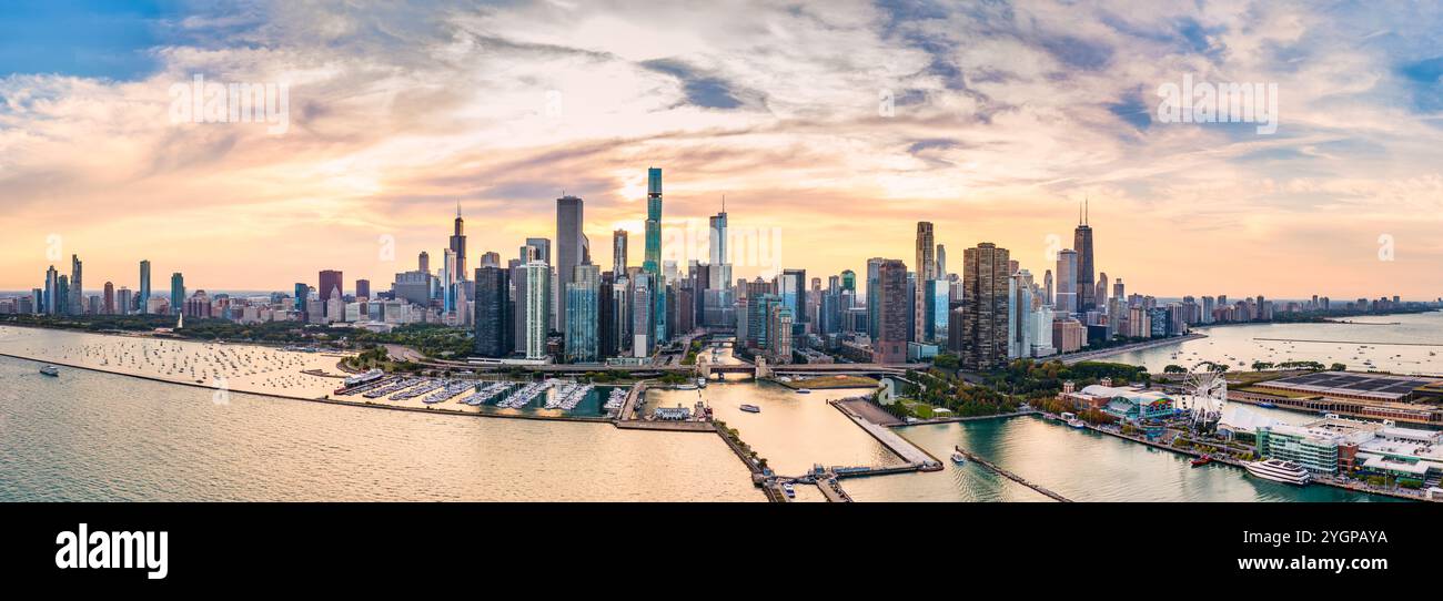 Downtown chicago skyscrapers towers panorama hi-res stock photography ...
