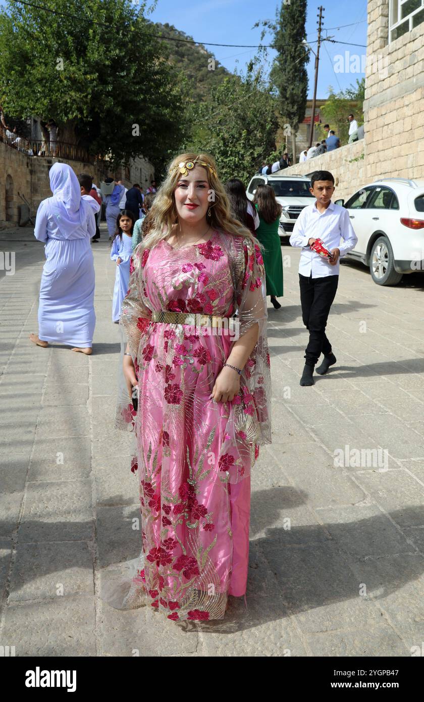 Iraqi woman hi-res stock photography and images - Alamy