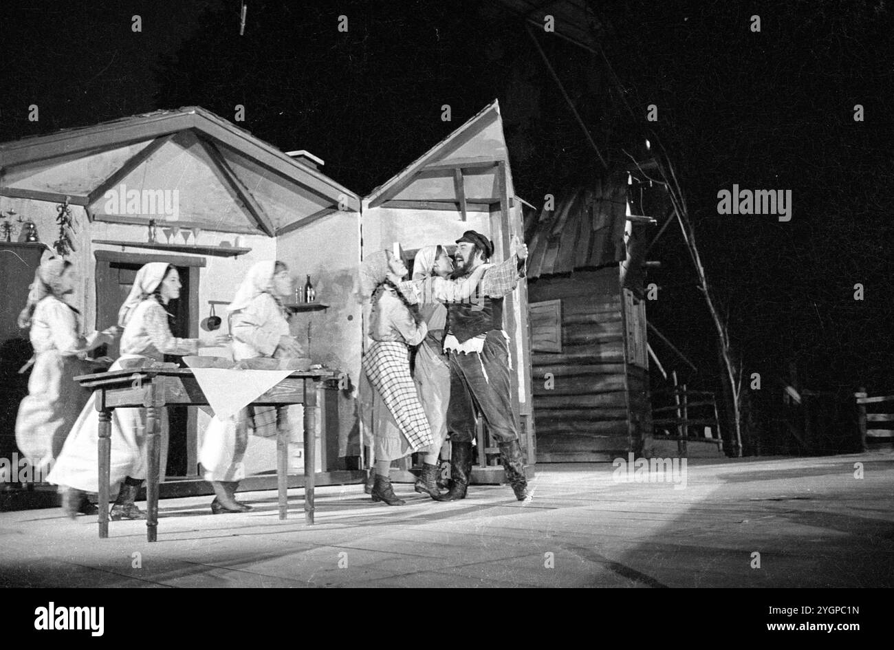 Anatevka open-air performance with Shmuel Rodensky in Zurich 1969 ...