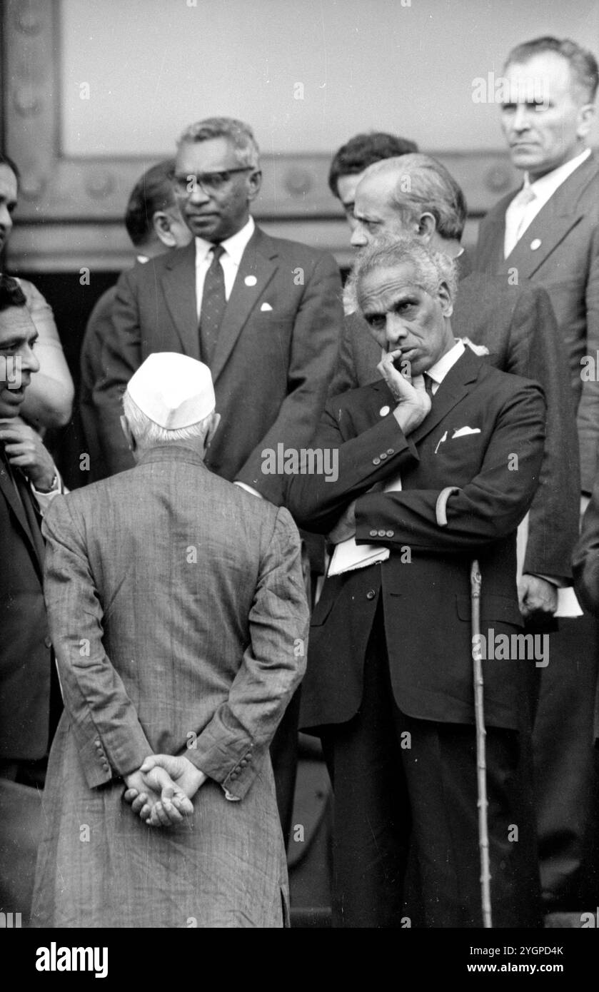 Conference of non aligned states 1961 hi-res stock photography and ...