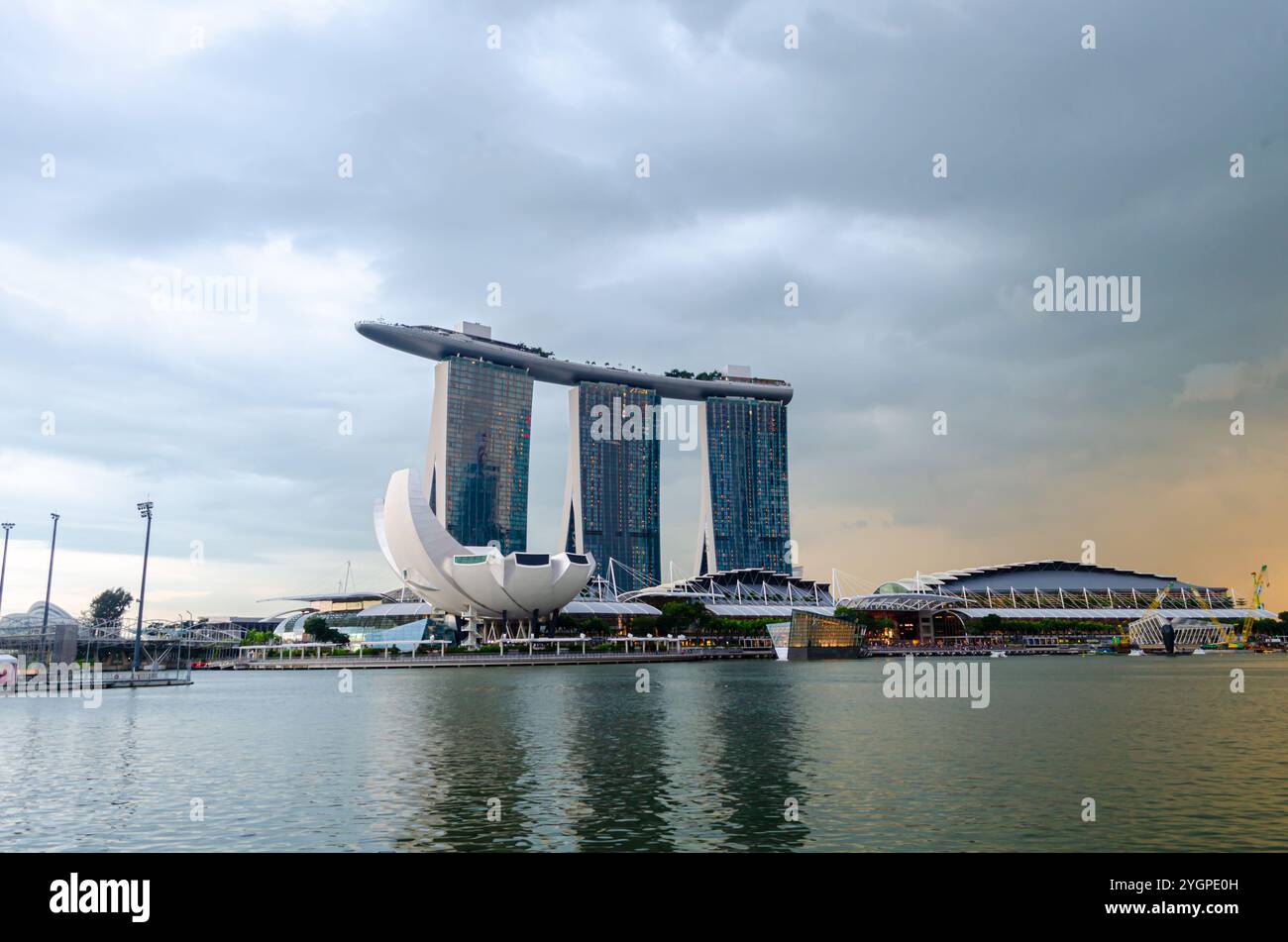 A view of the Luxurious Marina Bay Sands from Bayfront Ave, Marina Bay ...