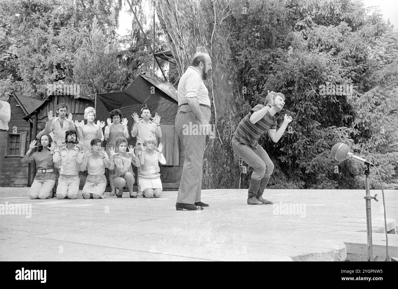 Anatevka open-air performance with Shmuel Rodensky in Zurich 1969 ...