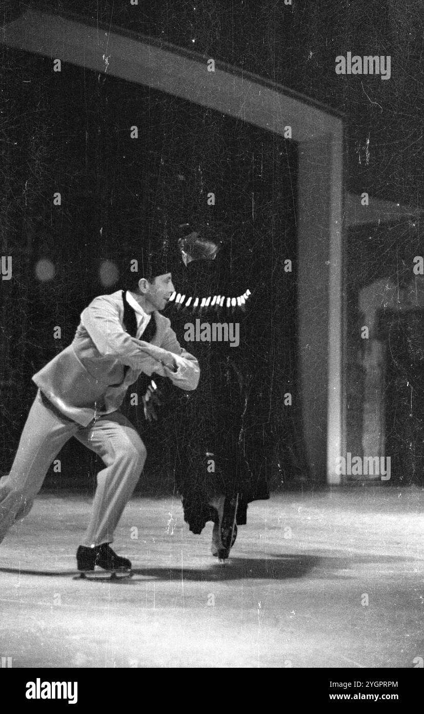 Presentation of the ice revue by Maxi Herber and Ernst Baier ...