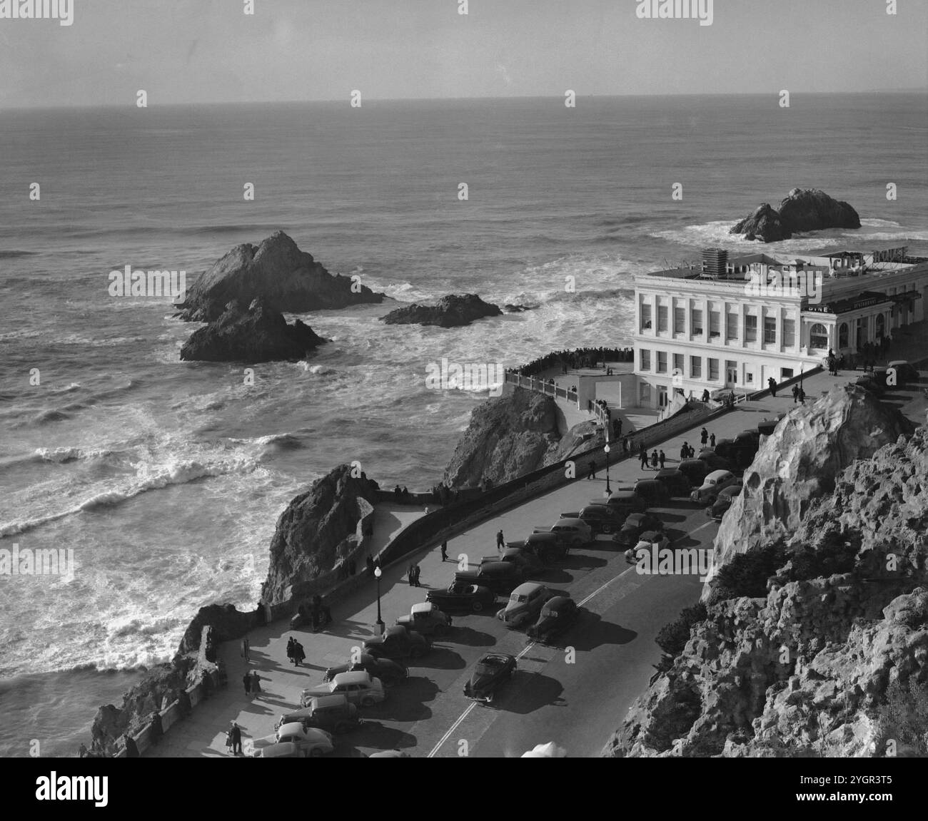 Rocks water house Black and White Stock Photos & Images - Alamy