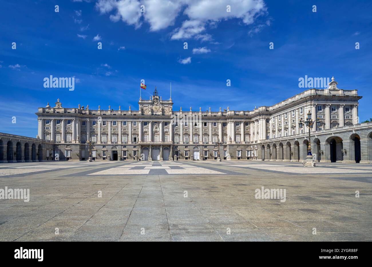 Spanish palace architecture hi-res stock photography and images - Alamy