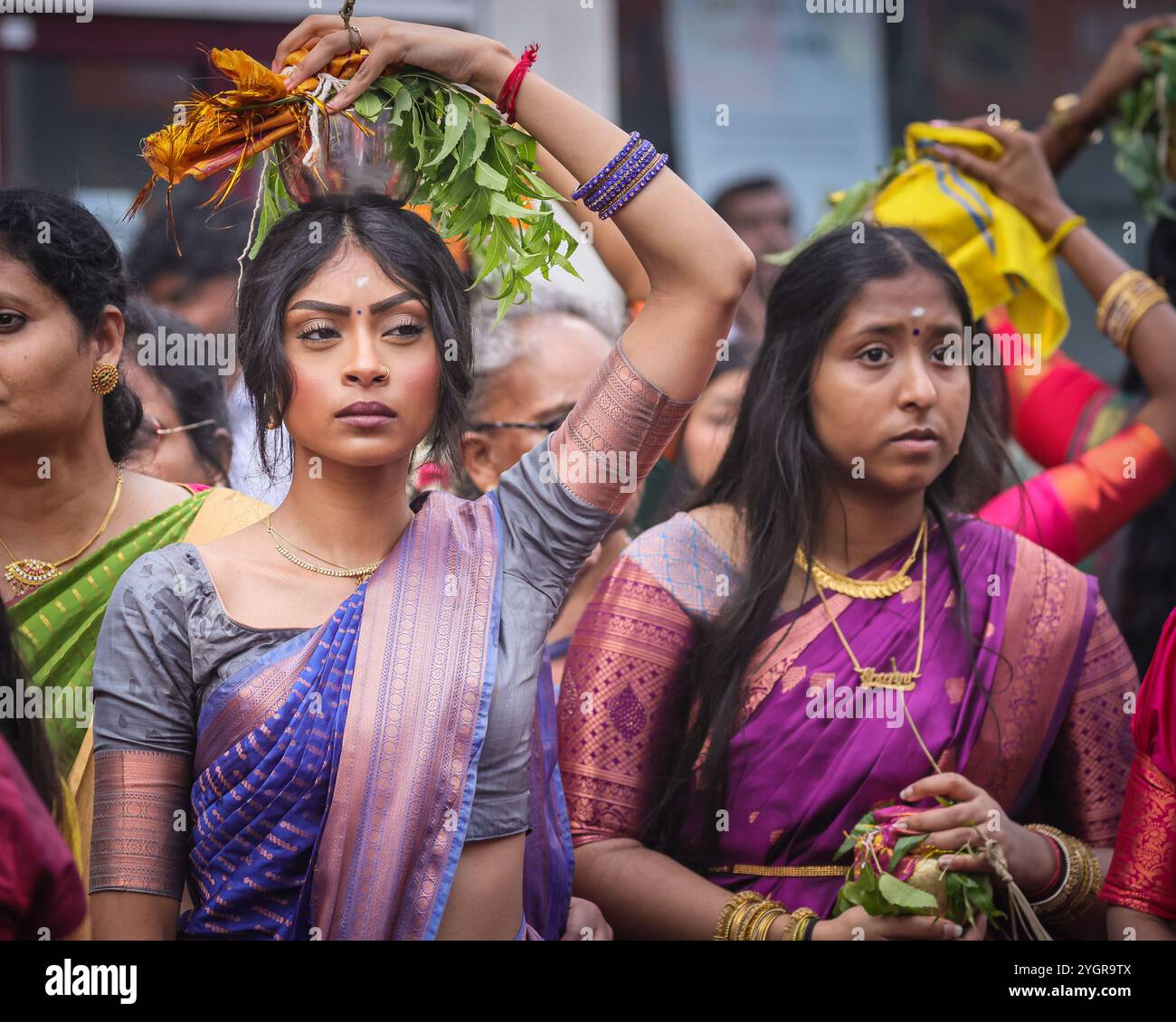 Tamil Chariot Festival procession from Sivan Kovil Temple in Lewisham ...