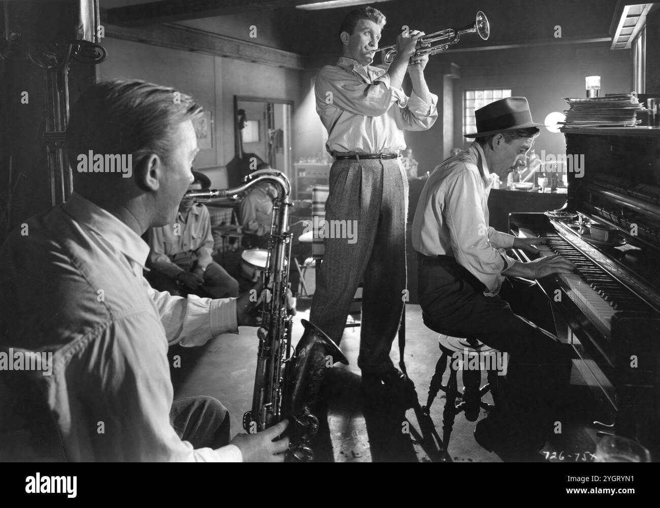 KIRK DOUGLAS and HOAGY CARMICHAEL in a scene from YOUNG MAN WITH A HORN ...