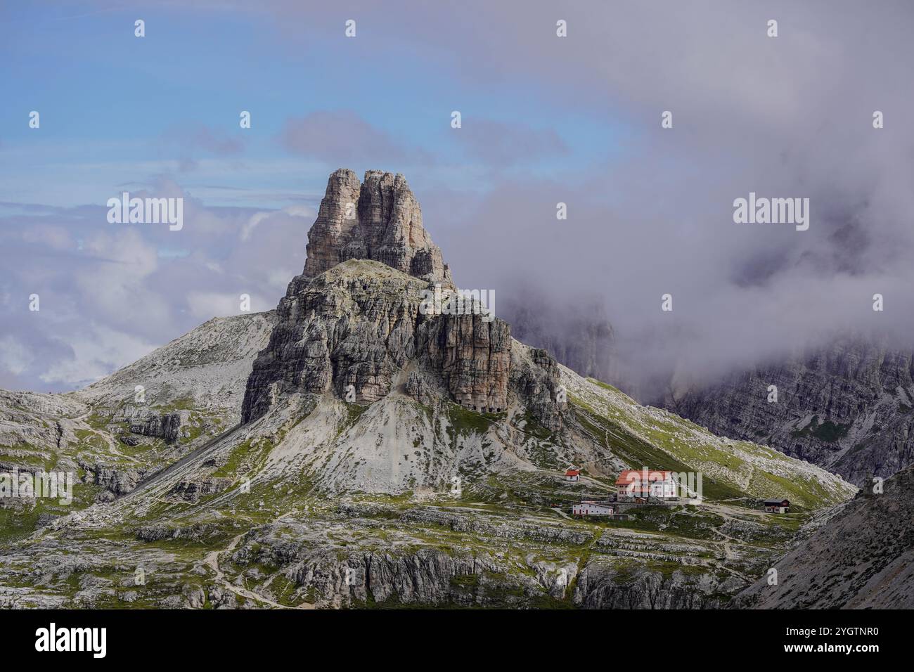 Stunning view of Sasso di Sesto and the Refugio Locatelli in Tre Cime ...