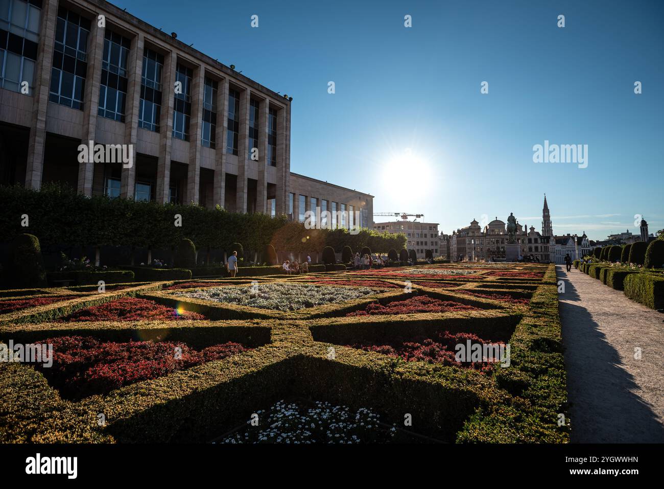 Geometric garden design hi-res stock photography and images - Alamy