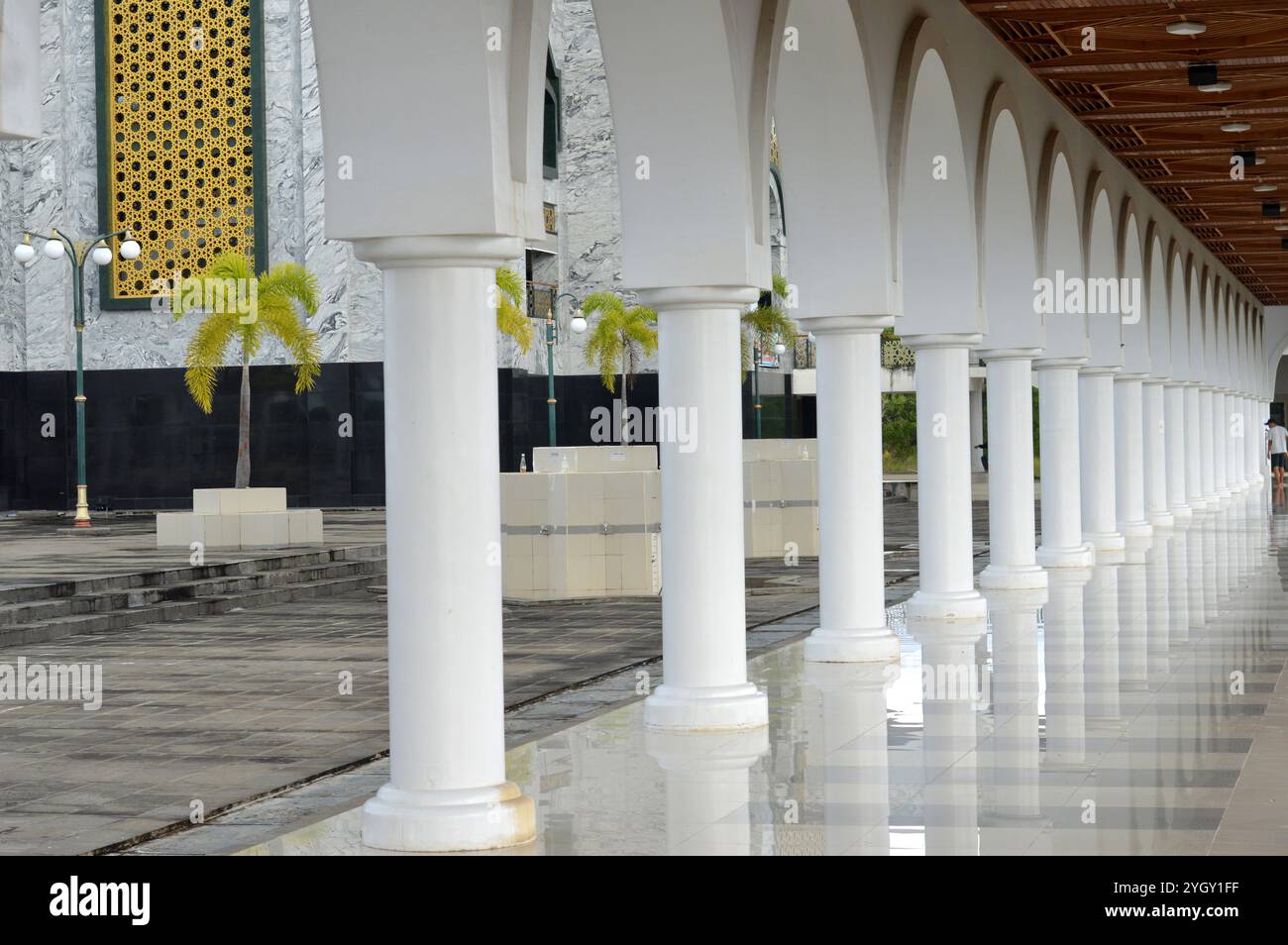 corridor at mosque Hidayaturrahman - Islamic Center Nunukan, Indonesia ...