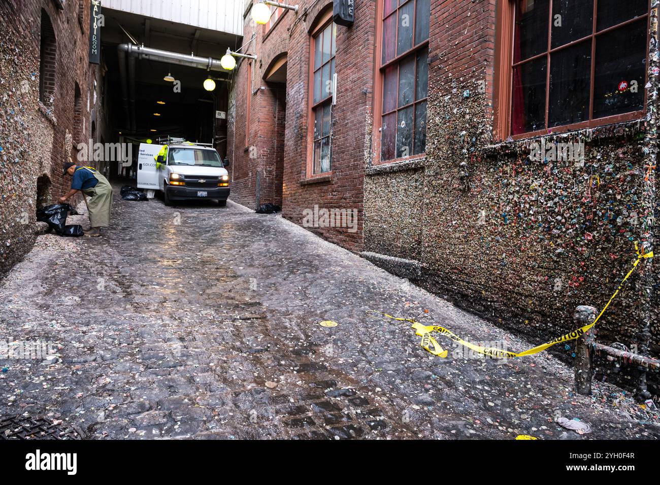 Seattle, USA. 8th Nov, 2024. The cleaning of the Gum Wall continues ...