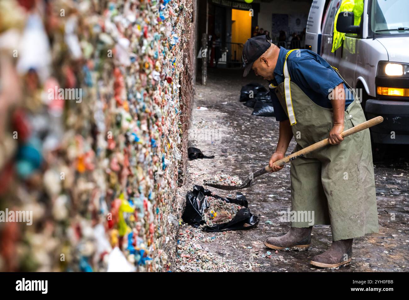 Seattle, USA. 8th Nov, 2024. The cleaning of the Gum Wall continues ...