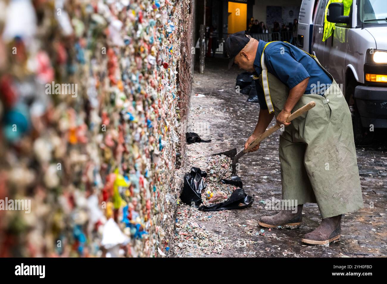 Seattle, USA. 8th Nov, 2024. The cleaning of the Gum Wall continues ...