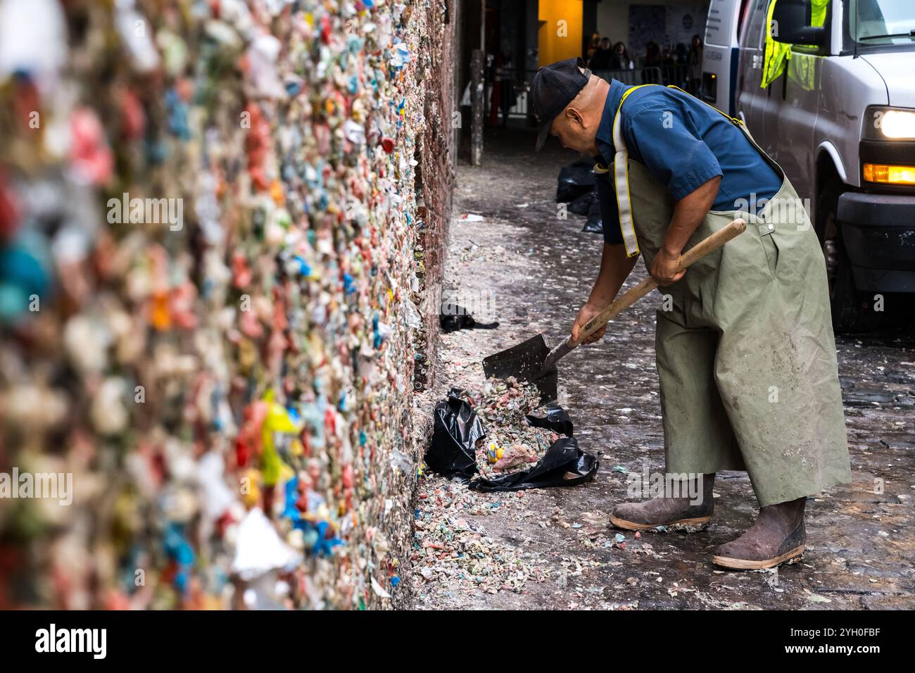 Seattle, USA. 8th Nov, 2024. The cleaning of the Gum Wall continues ...