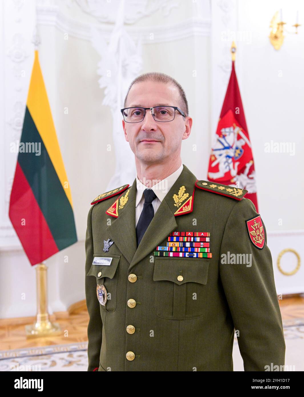 2024 11 05. The President awarded the rank of lieutenant general to ...