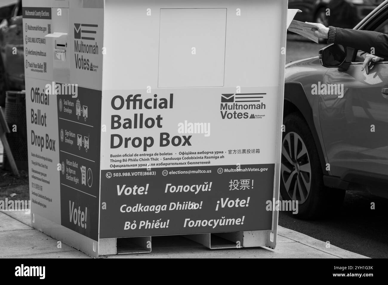 President election voters Black and White Stock Photos & Images - Alamy